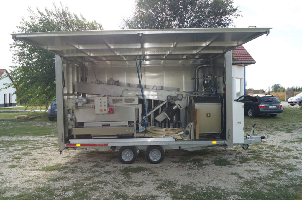 MFPU-300-MG : Mobile fruit processing unit 300 kg/hr