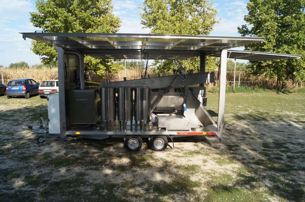 MFPU-300-MG : Mobile fruit processing unit 300 kg/hr